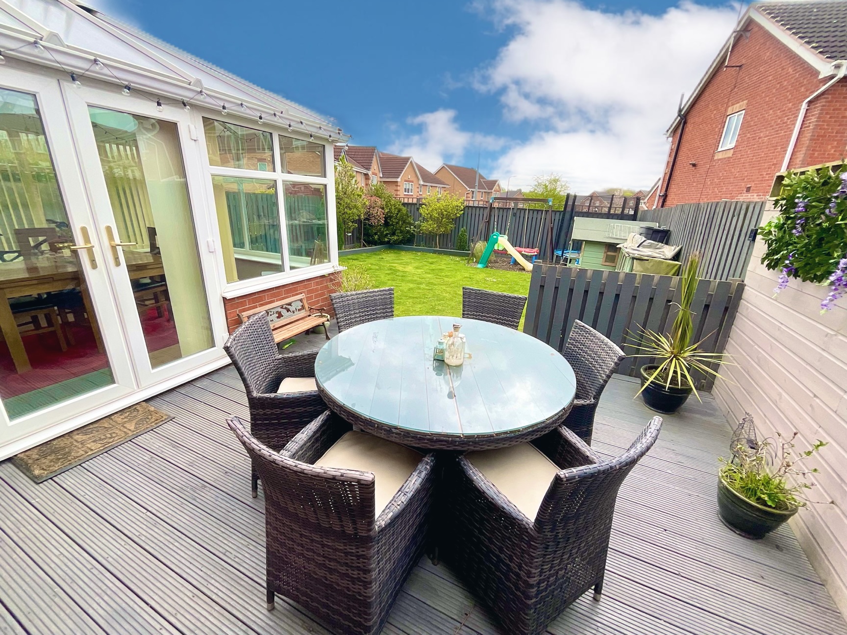 Estate Agent Sheffield and Rotherham and Worksop | 2Roost