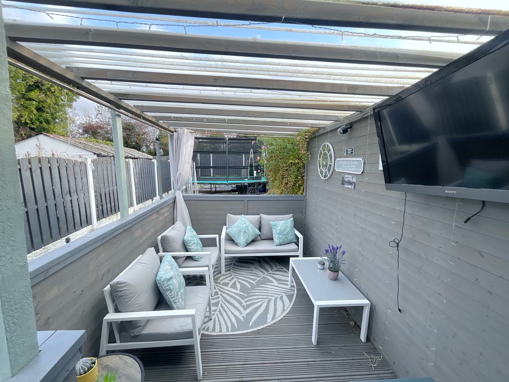 Estate Agent Sheffield and Rotherham and Worksop | 2Roost